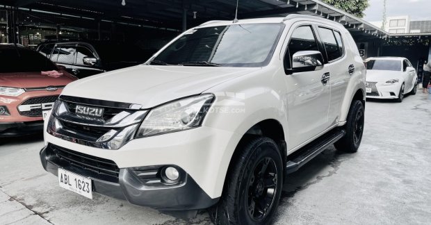 2015 Isuzu mu-X in Las Piñas, Metro Manila