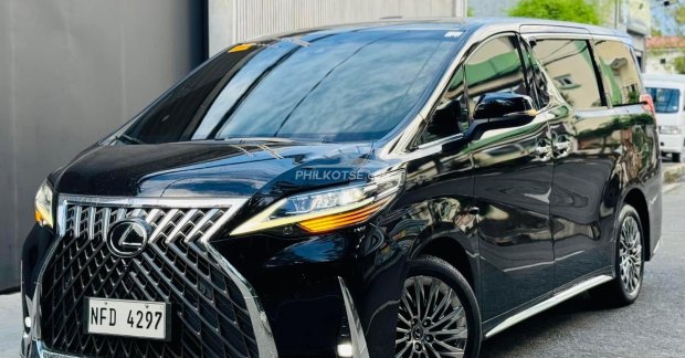 2022 Lexus LM 350 4-seater in Manila, Metro Manila