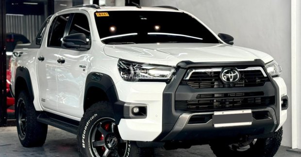 2023 Toyota Hilux Conquest 2.8 4x4 AT in Manila, Metro Manila