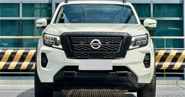 2022 Nissan Navara 4x2 VL AT in Makati, Metro Manila